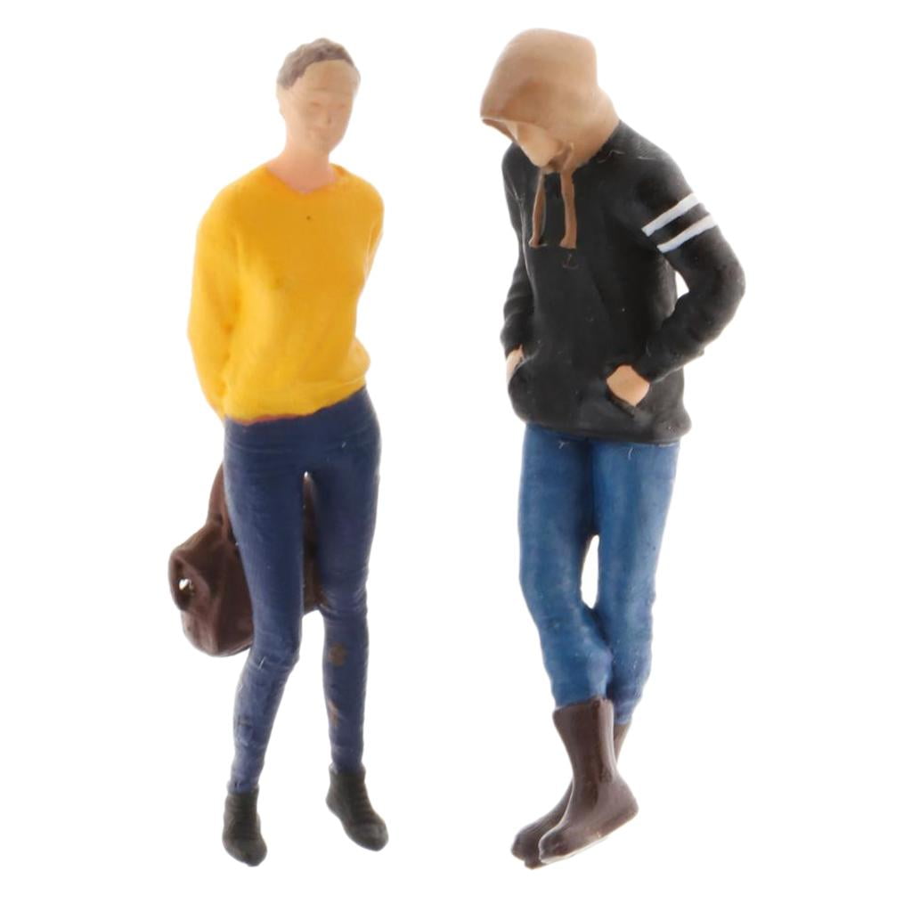 2 Pieces 1:64 Miniature Greeting Scenes Figures of Small People ...