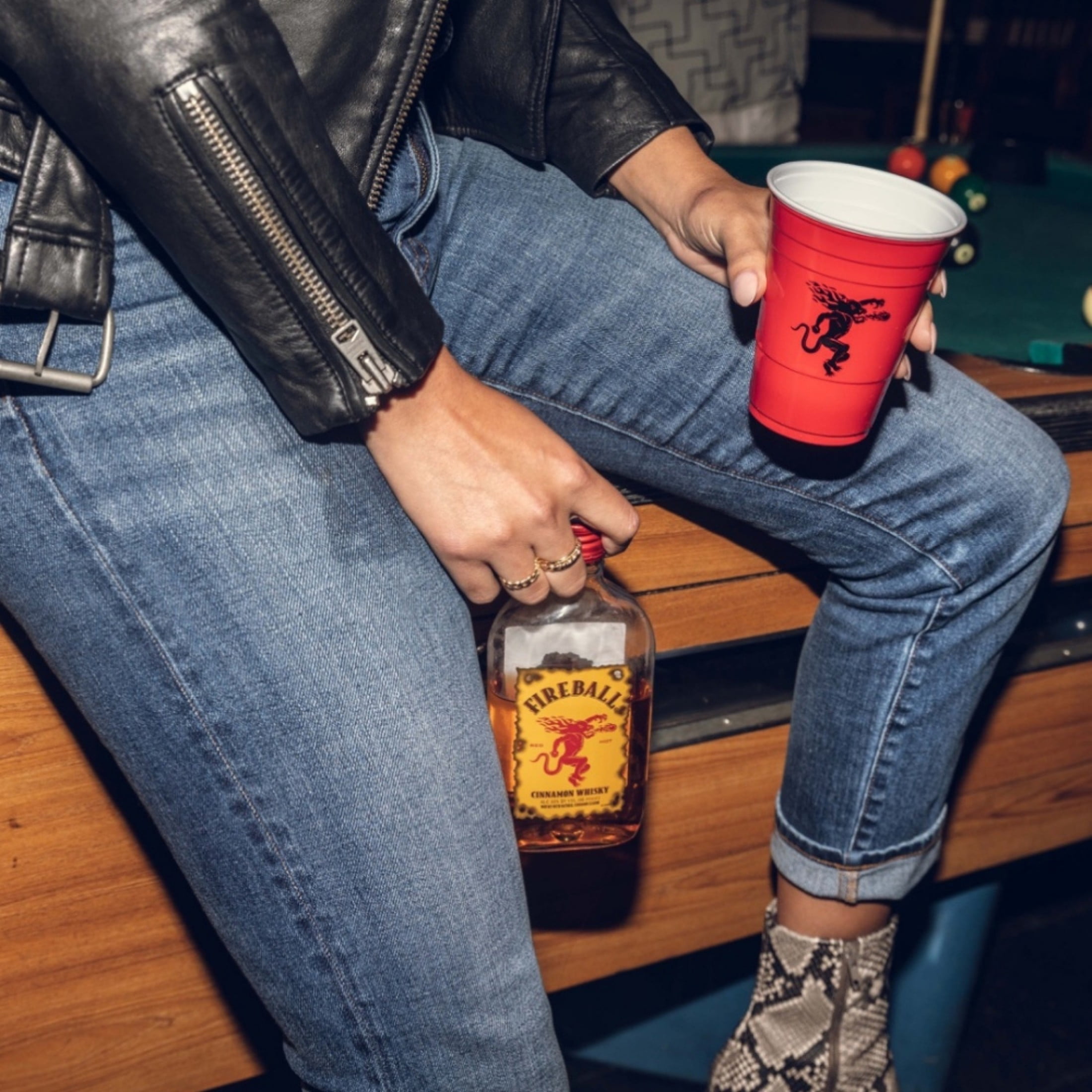 Whisky de Canela Fireball - Botella 1.75L - 33% Peru | Ubuy