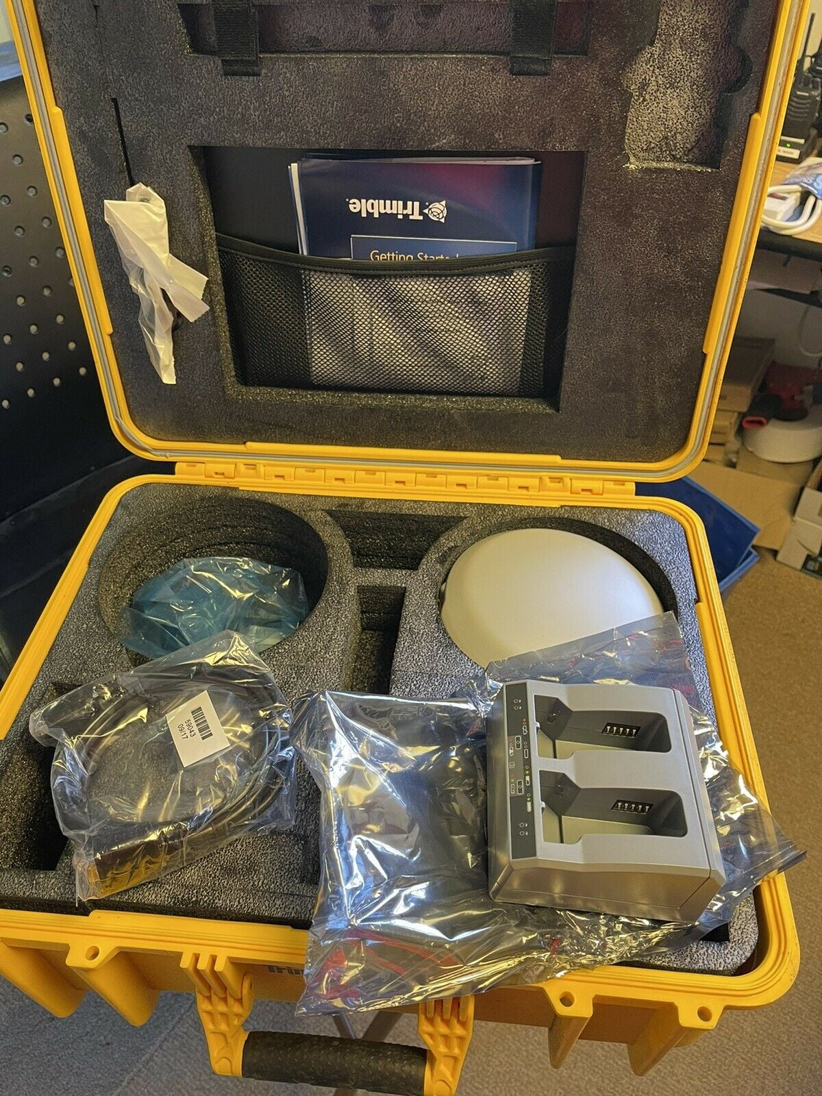 TRIMBLE NAVIGATION LIMITED RADIO MODULE R10 SYSTEM 64235-60, 97080-60 ...
