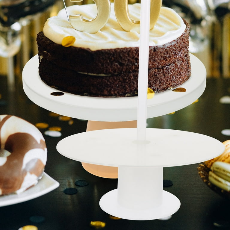 Wedding cake support structure | Honestweddingadvice.com