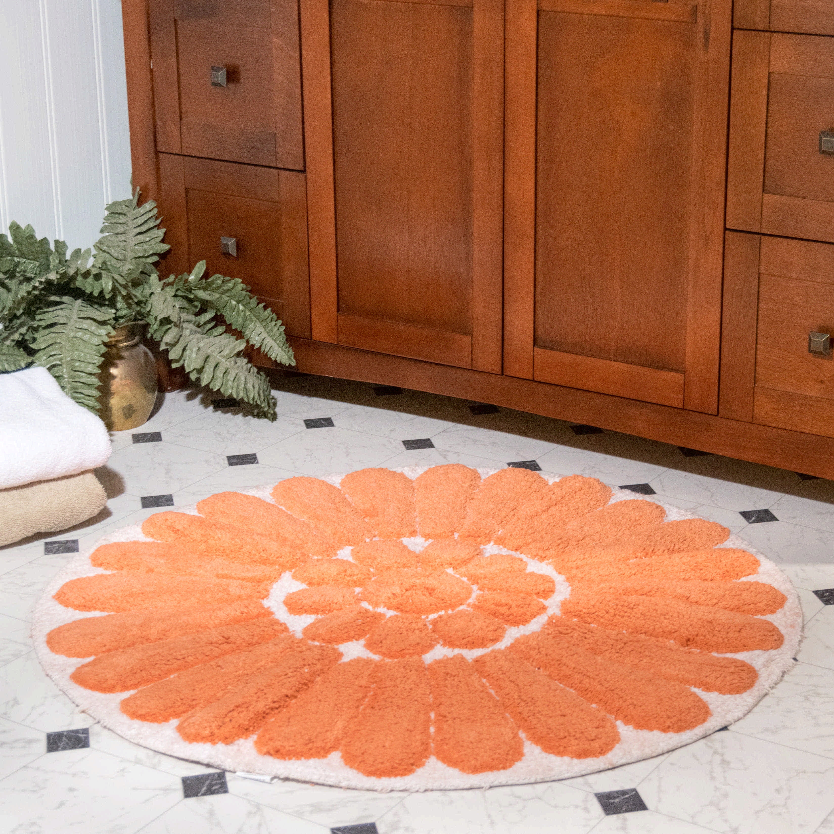 Chesapeake Bursting flower White/Coral round rug (32") - Walmart.com