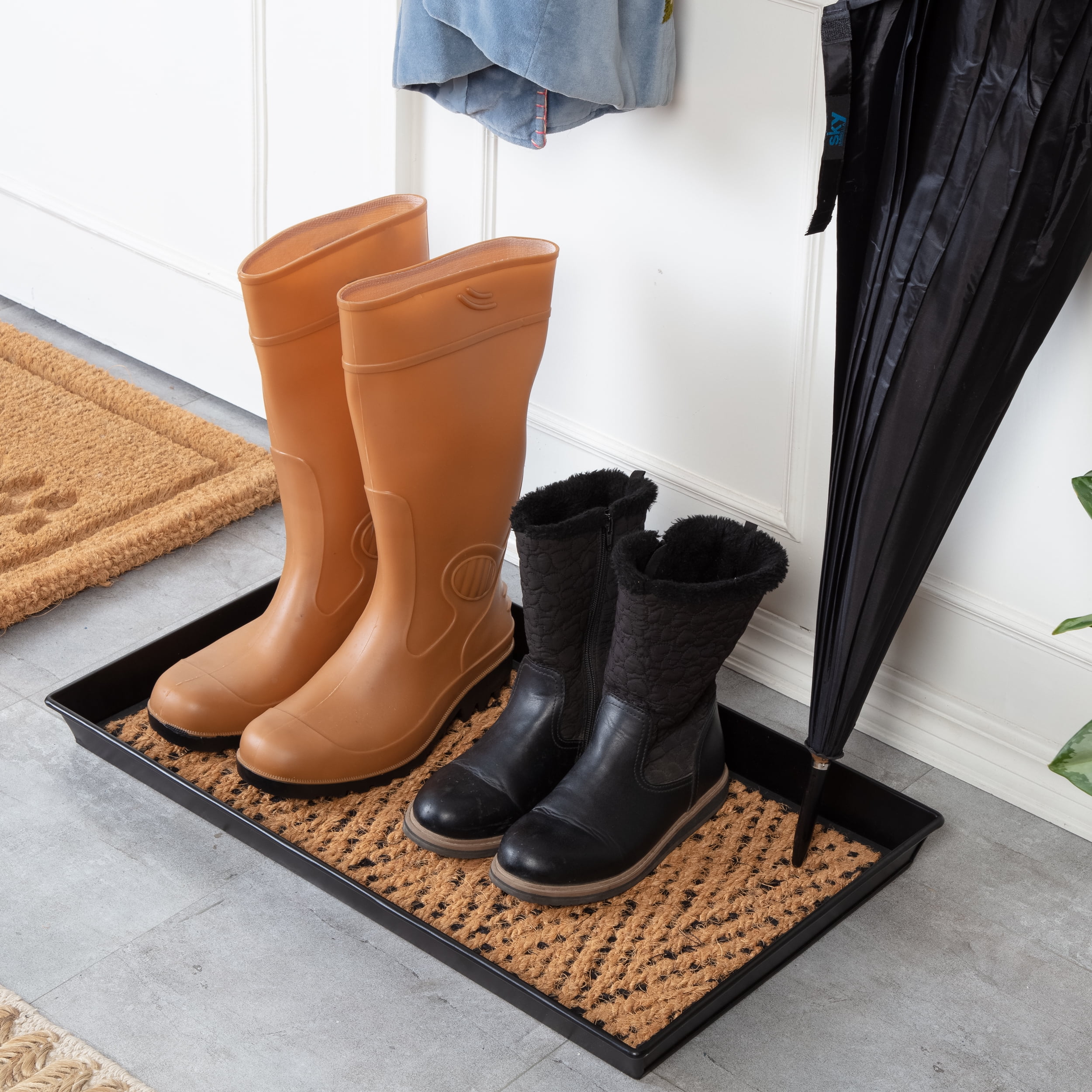 Black Metal Boot Tray with Tan & Black Coir Insert - Walmart.com