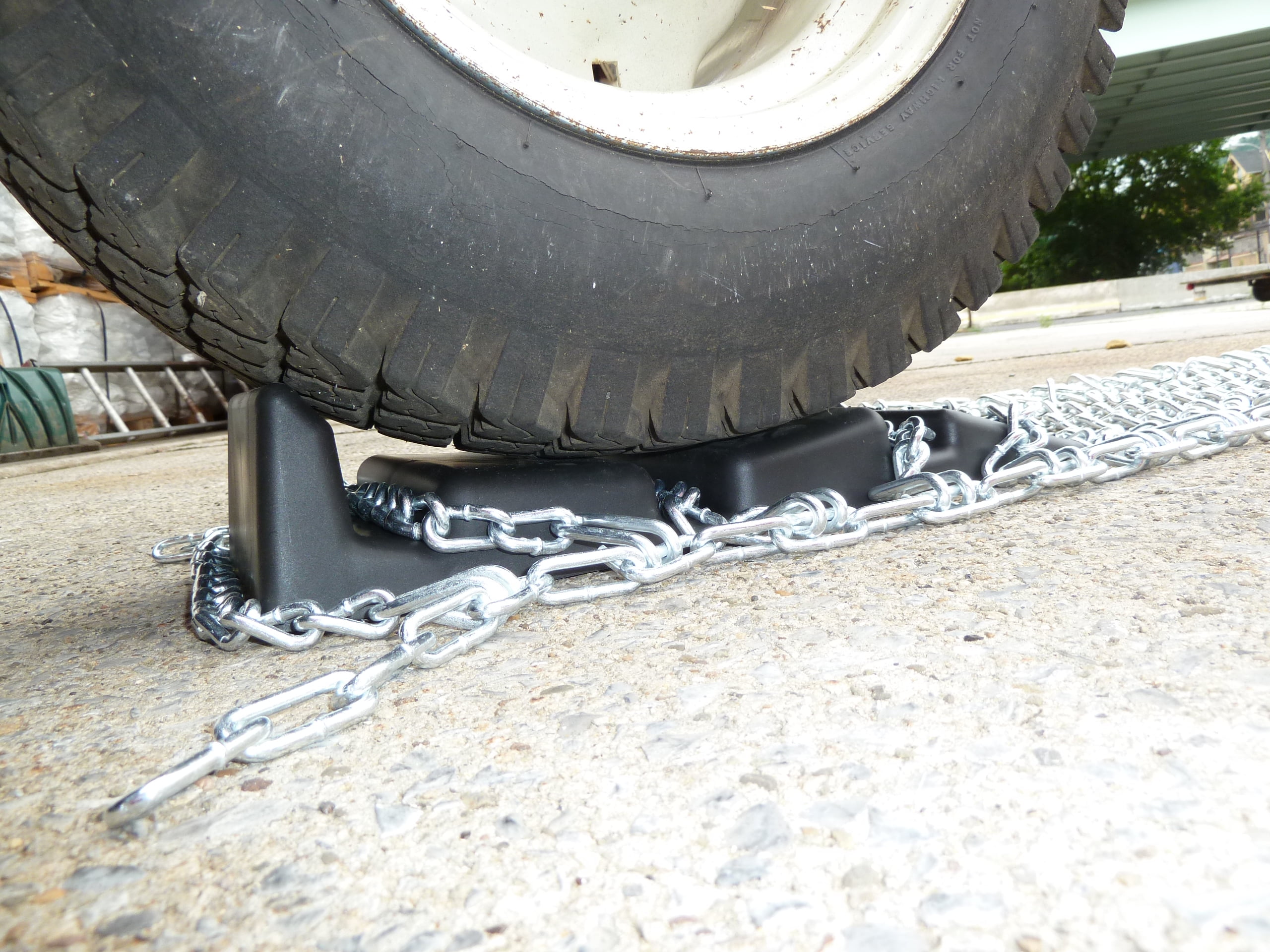 Buy Snow Chains Tire Chains Ramps - Sno-Chain Ramps Online at Lowest ...
