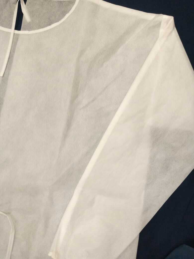 Buy White Duck Outdoors 5 pack Disposable Isolation Gown AAMI Level 1 ...