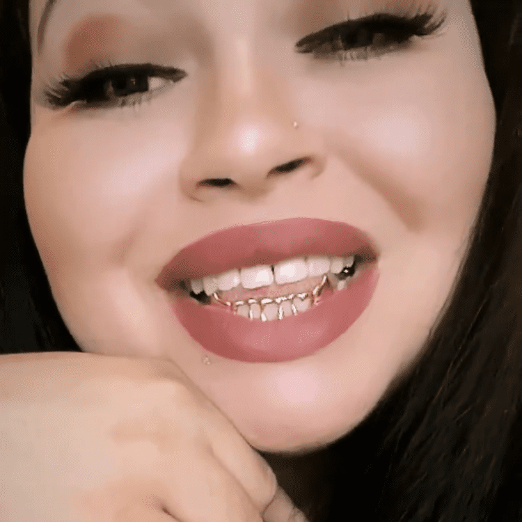 Bottom Fang Grillz