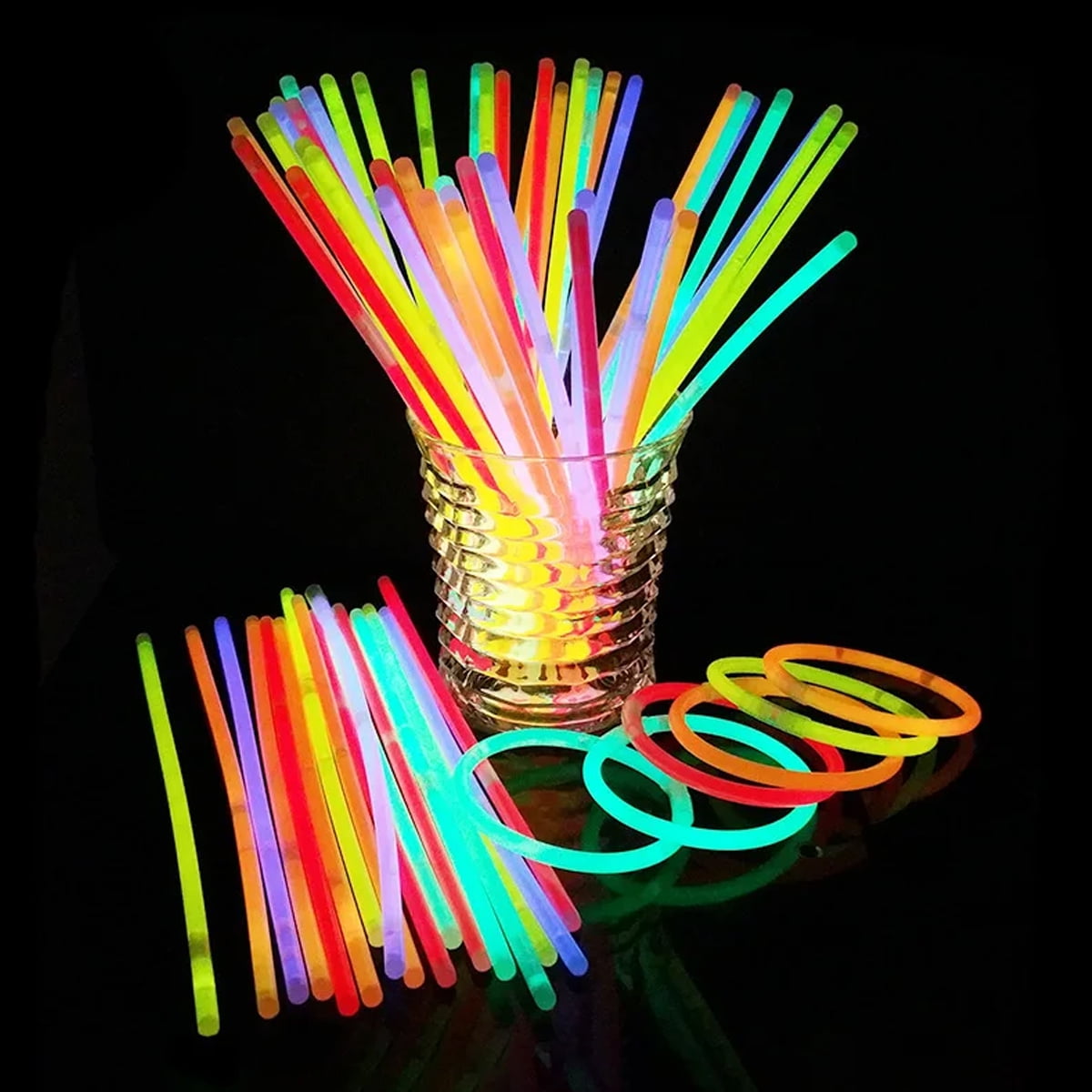 Click here for Pepisky Glow Sticks 100pk - 8 Glow In The Dark Par... prices