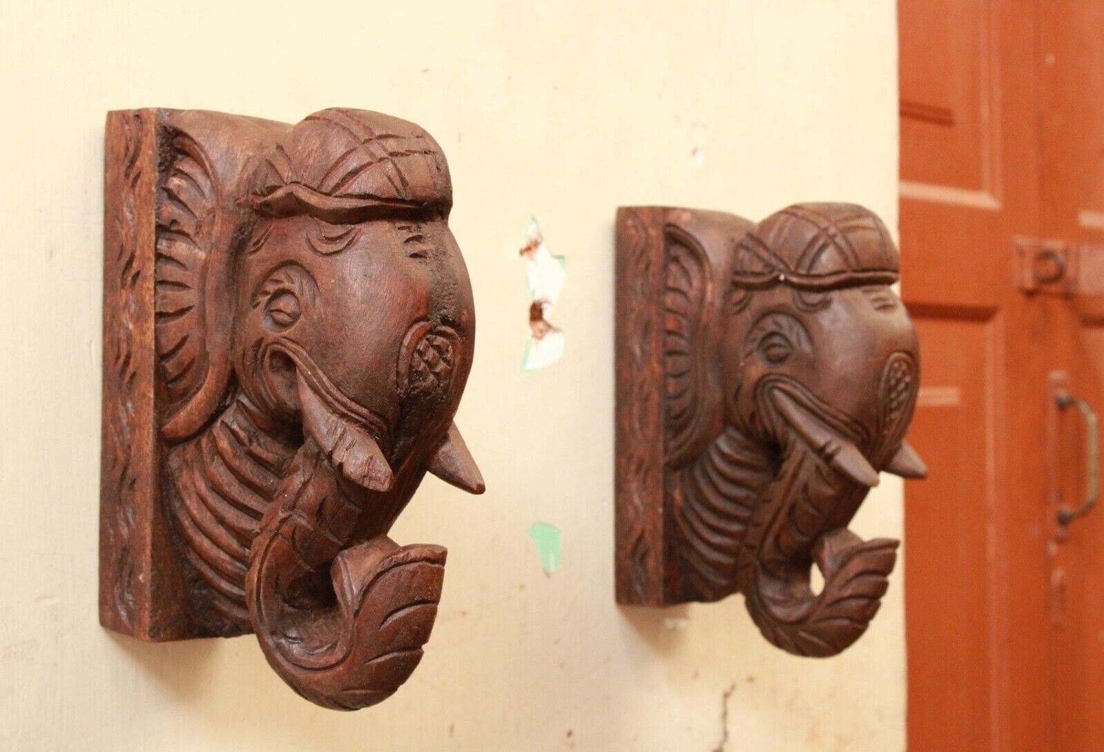 Handicraft Wall Corbel Pair Yali Bracket - Walmart.com