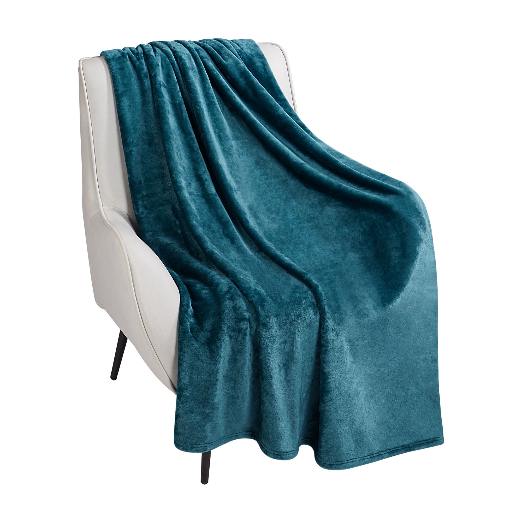 Click here for Hometrends Velvet Plush Mediterranean Polyester Th... prices