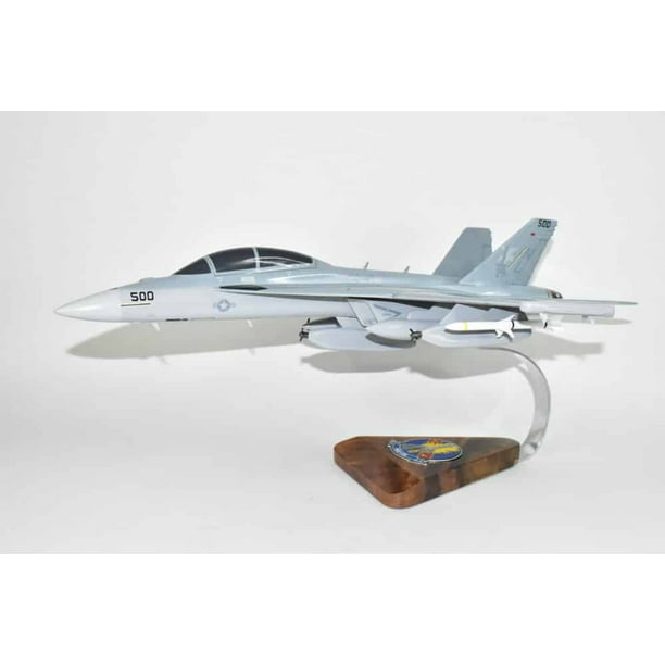 VAQ-136 The Gauntlets EA-18G Growler Model, Navy, 1/40th (18) Scale ...