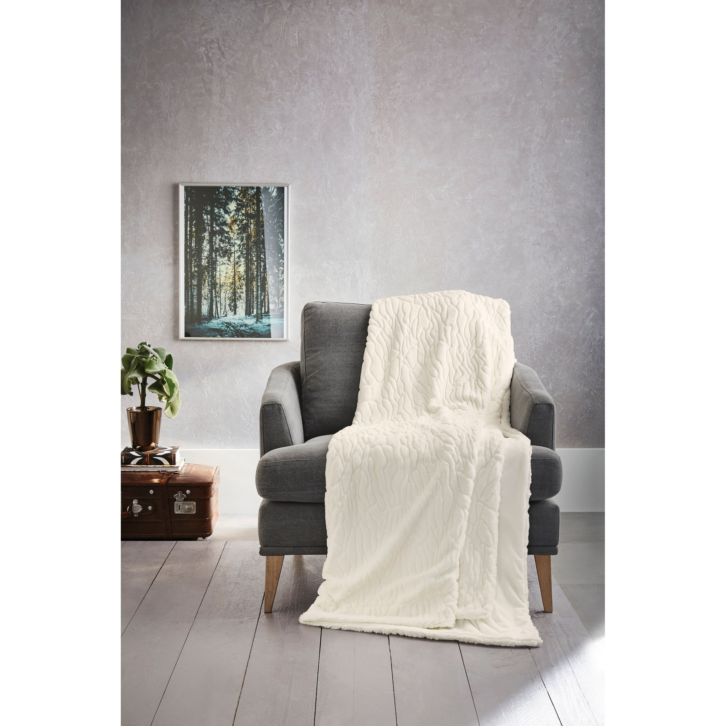 Ibena Snow Hare Faux Fur Throw Blanket