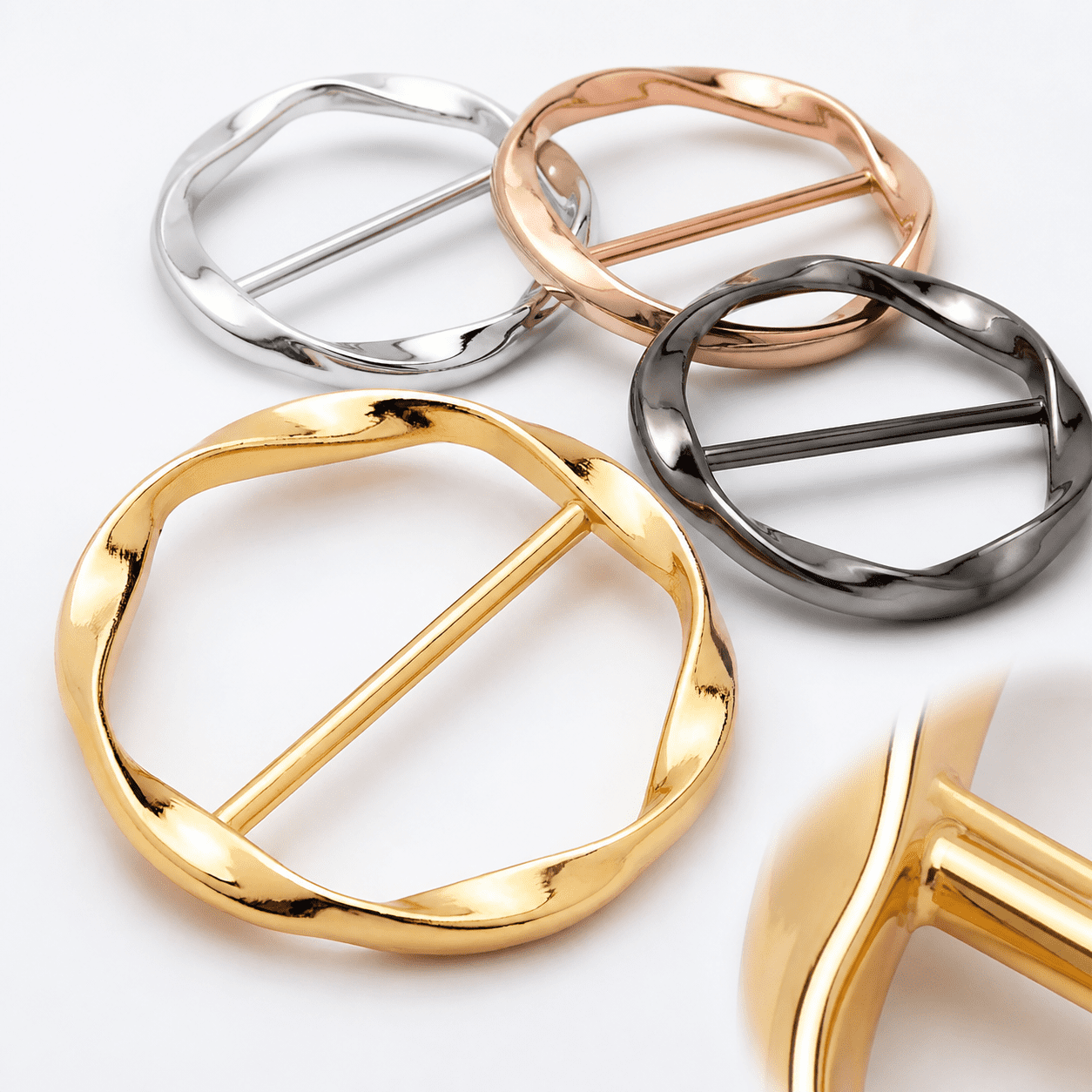 4PCS Silk Scarf Ring Clip Set–4 Colors Shirt Tie Clips Clothing Wrap ...
