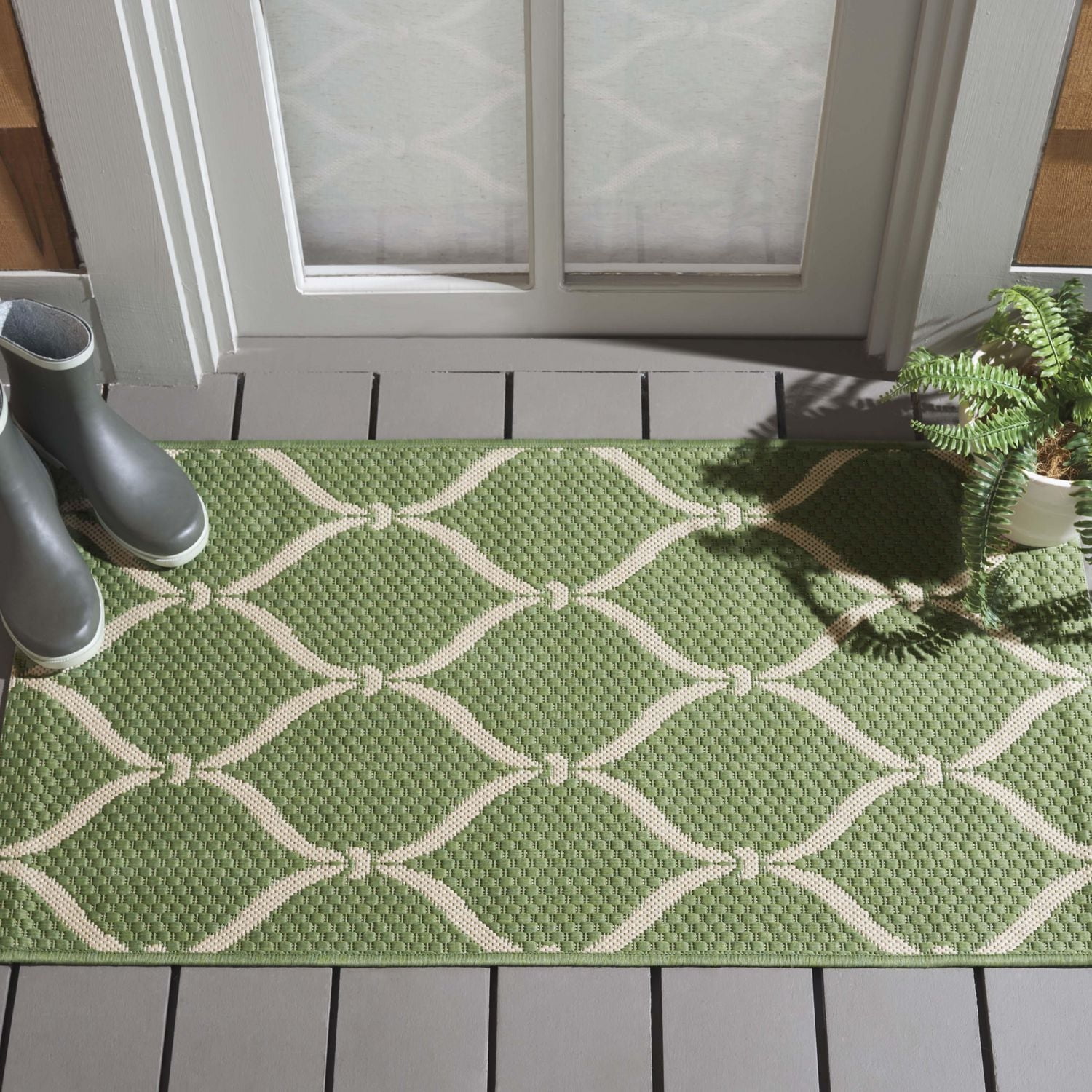 Click here for Safavieh Courtyard Linnet Geometric Indoor/Outdoor... prices