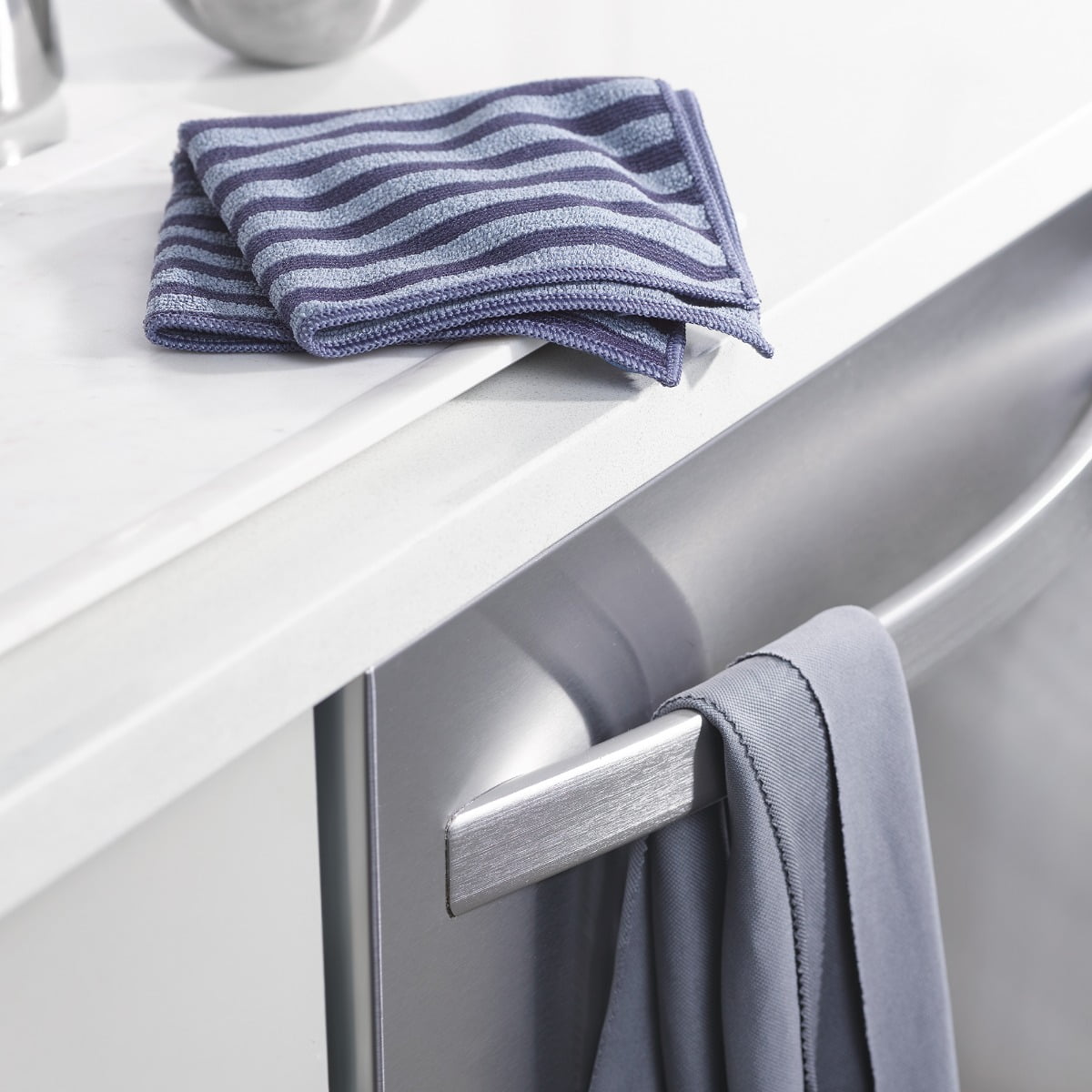 Click here for Linen Chest 2 Piece Stainless Steel Cleaning Cloth... prices