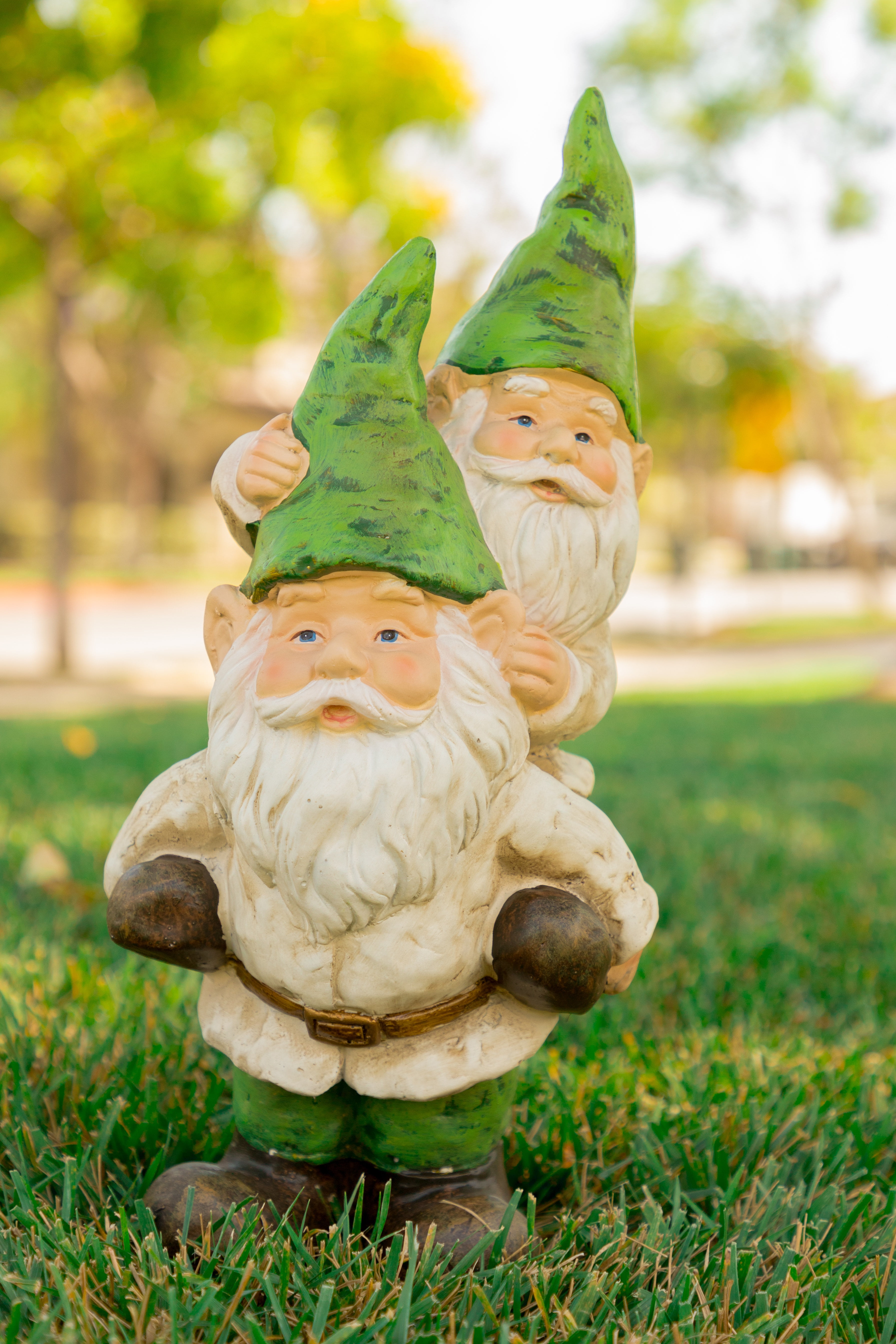 Alpine Two Gnomes Playing Garden Statue, 16 Inch Tall - Walmart.com