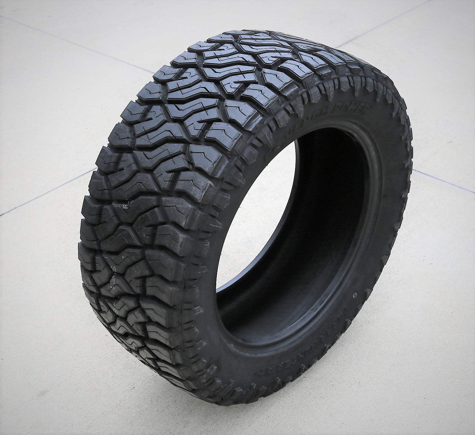 Tire Venom Power Terra Hunter R/T+ 35X12.50R20 E 10 Ply RT R/T Rugged ...