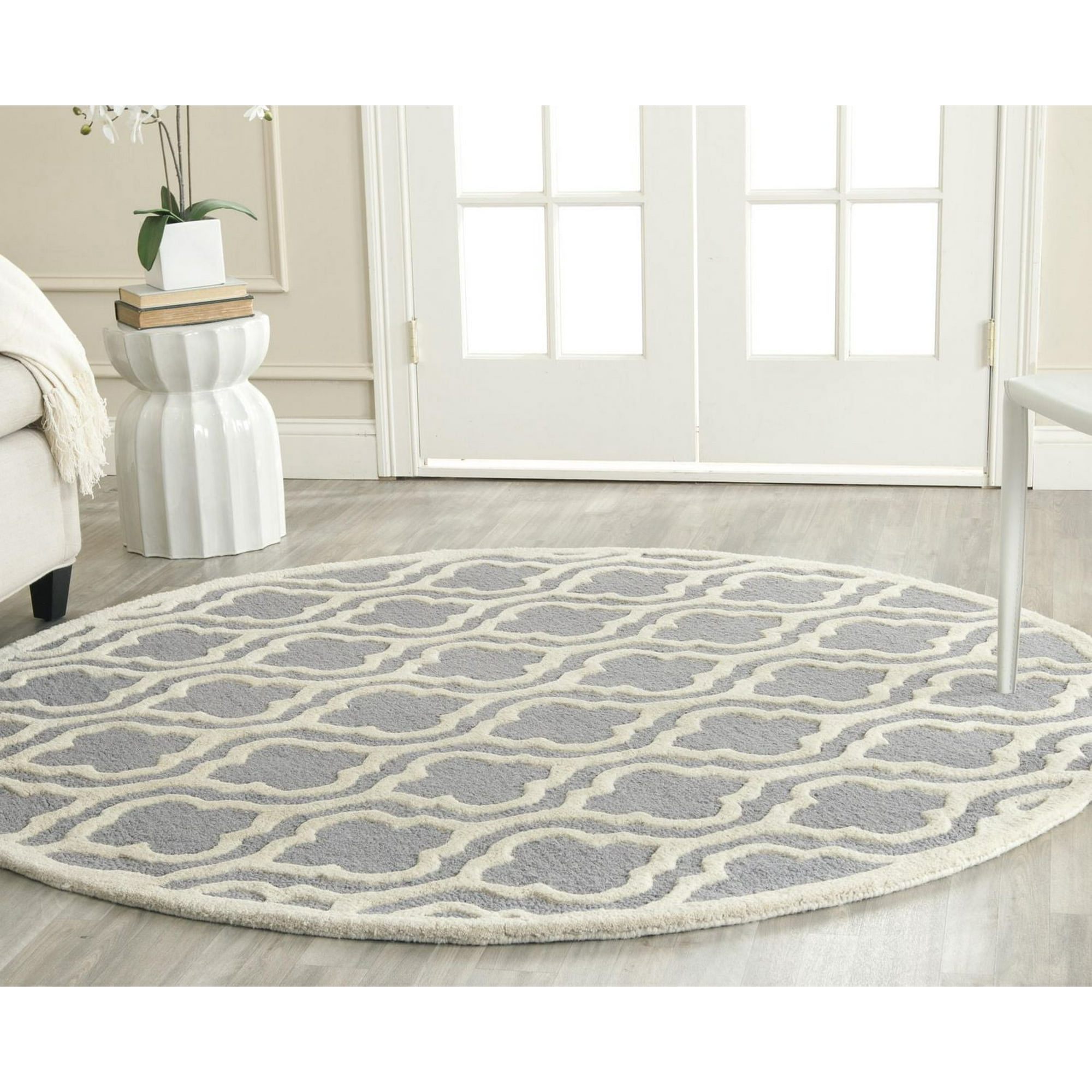 Click here for Safavieh Cambridge Kirsten Geometric Area Rug 4 X... prices