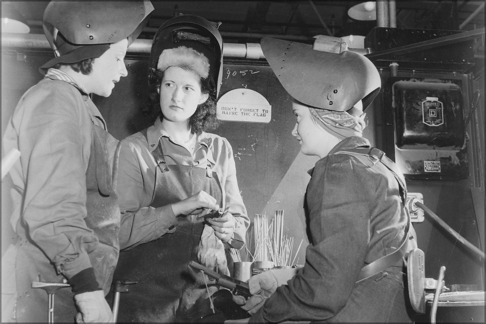 24"x36" Gallery Poster, Women welders in welding booth 1942 rosie the ...