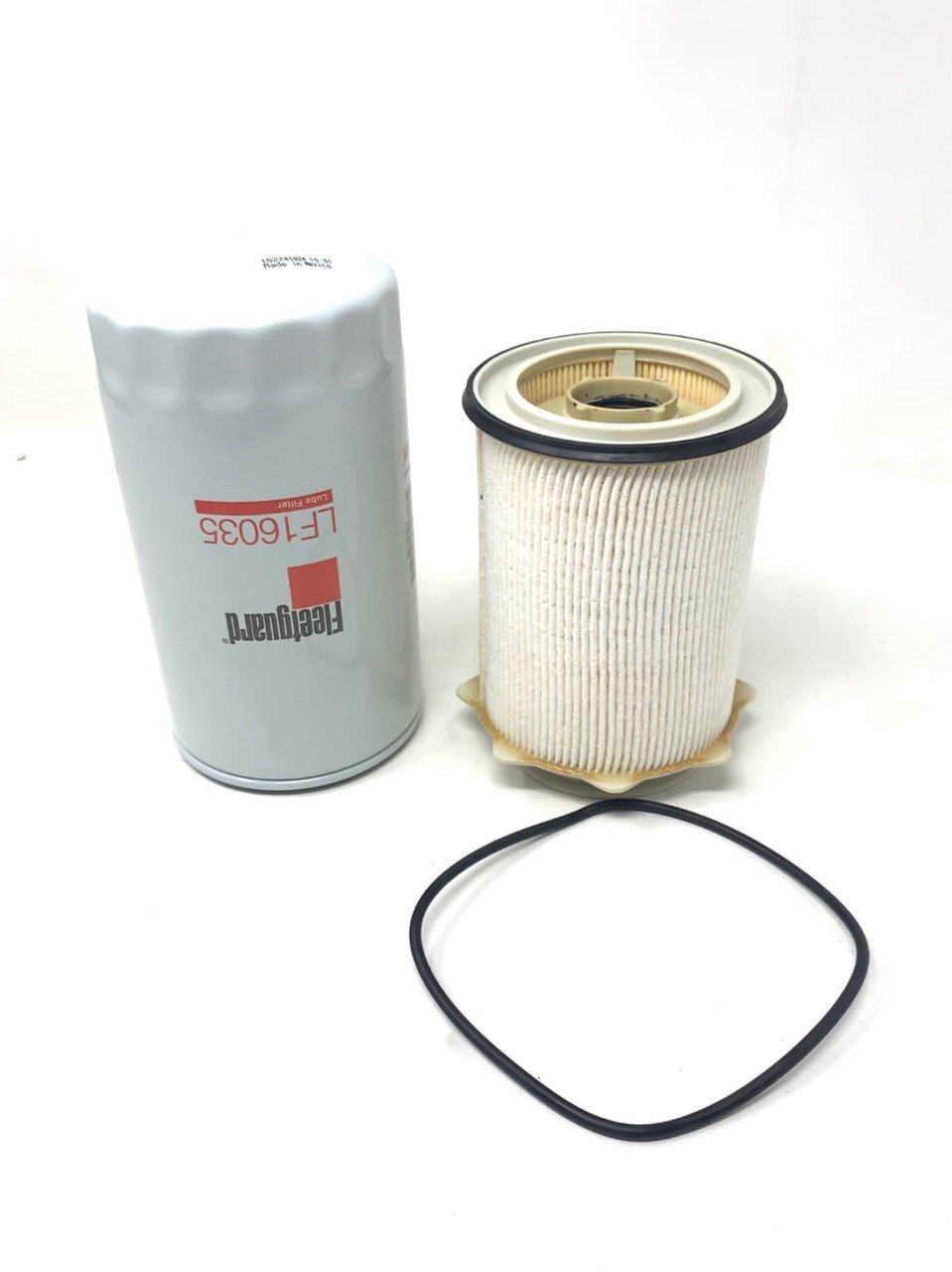 Set Lube Filter Fleetguard LF16035 & Fuel Filter Fleetguard FS43255 ...