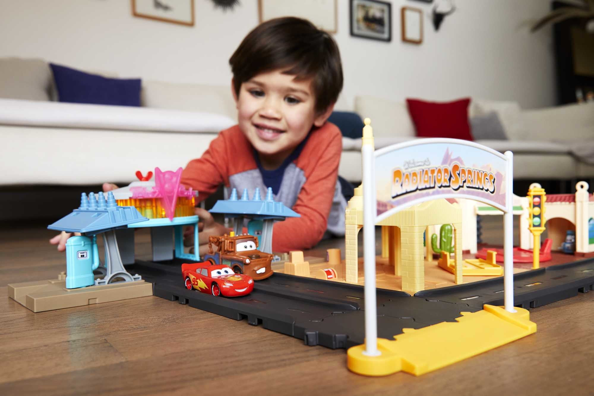 Buy Disney and Pixar Cars Toys On The Road Radiator Springs Tour ...