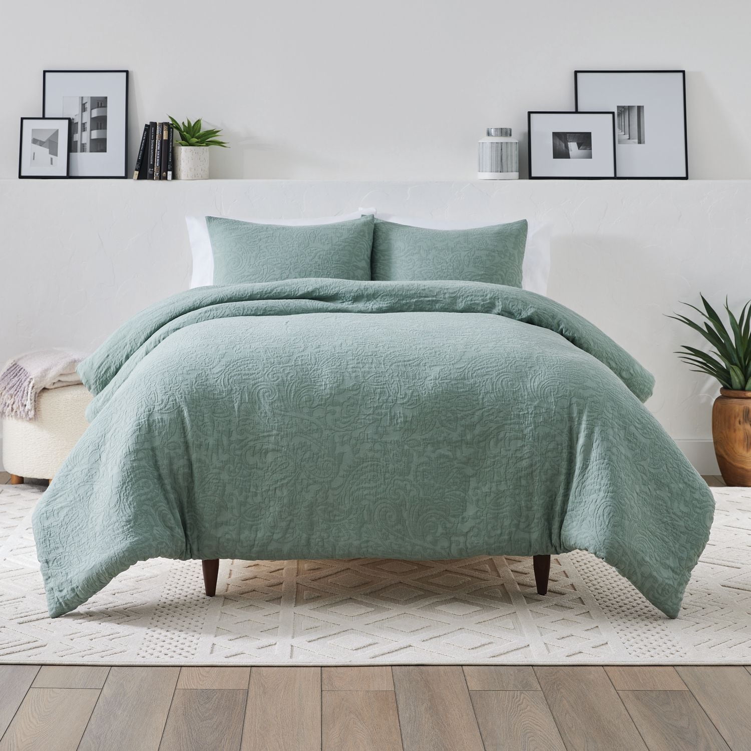 Click here for Better Homes & Gardens Comforter Set prices