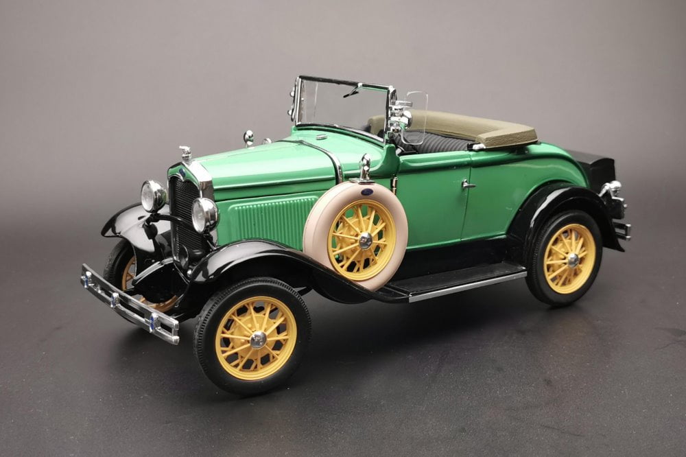 1931 Ford Model A Roadster, Reseda Green - Sun Star 6127 - 1/18 scale ...