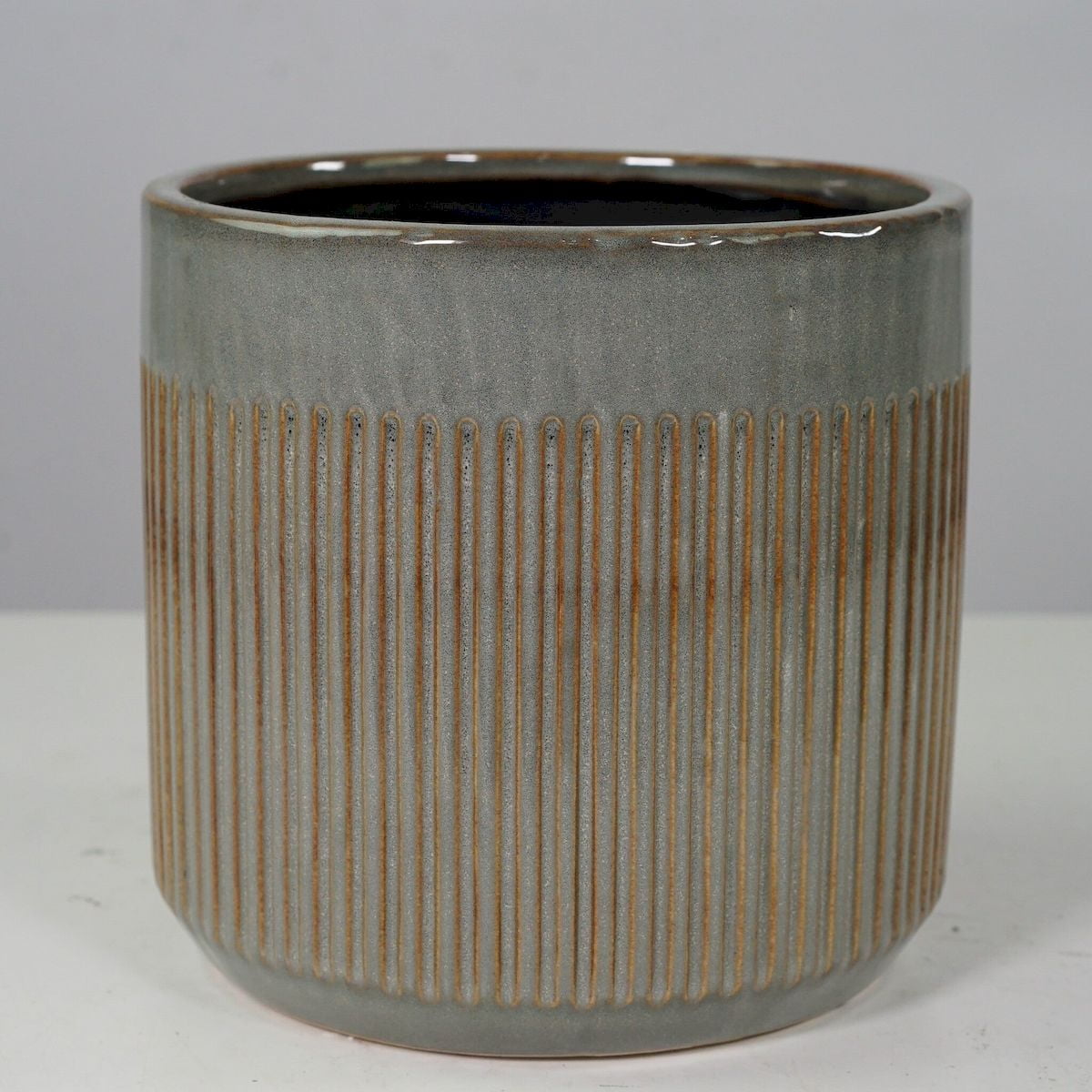 Mocha Colored Ribbed Planter - Walmart.com