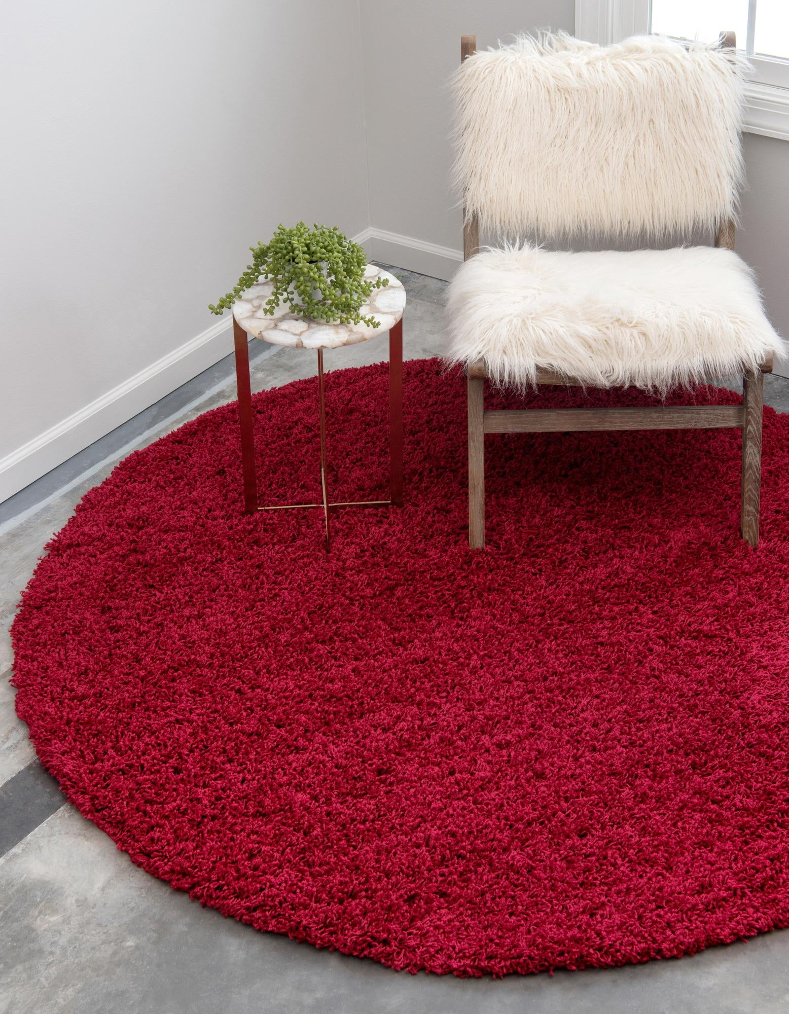 Rugs.com Solid Shag Collection Rug – 5 Ft Round Cherry Red Shag Rug ...