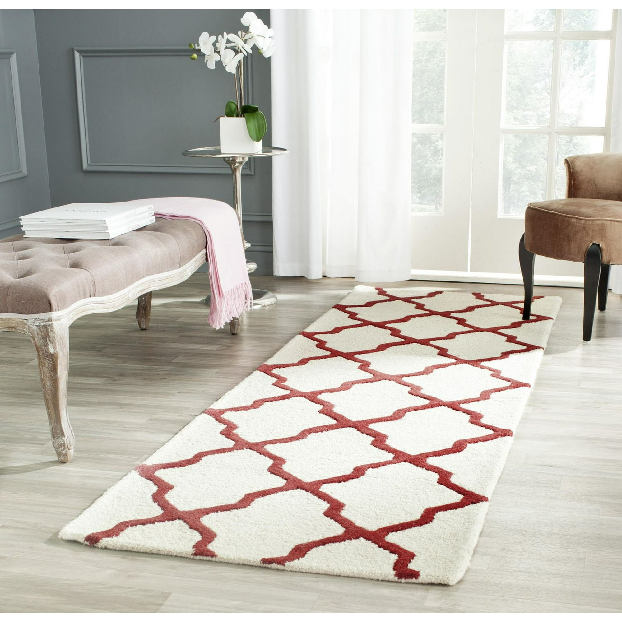 Click here for Safavieh Cambridge Liam Geometric Area Rug 26 X 8... prices