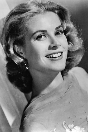 Grace Kelly Beautiful Smiling Pose 24x36 Poster - Walmart.com