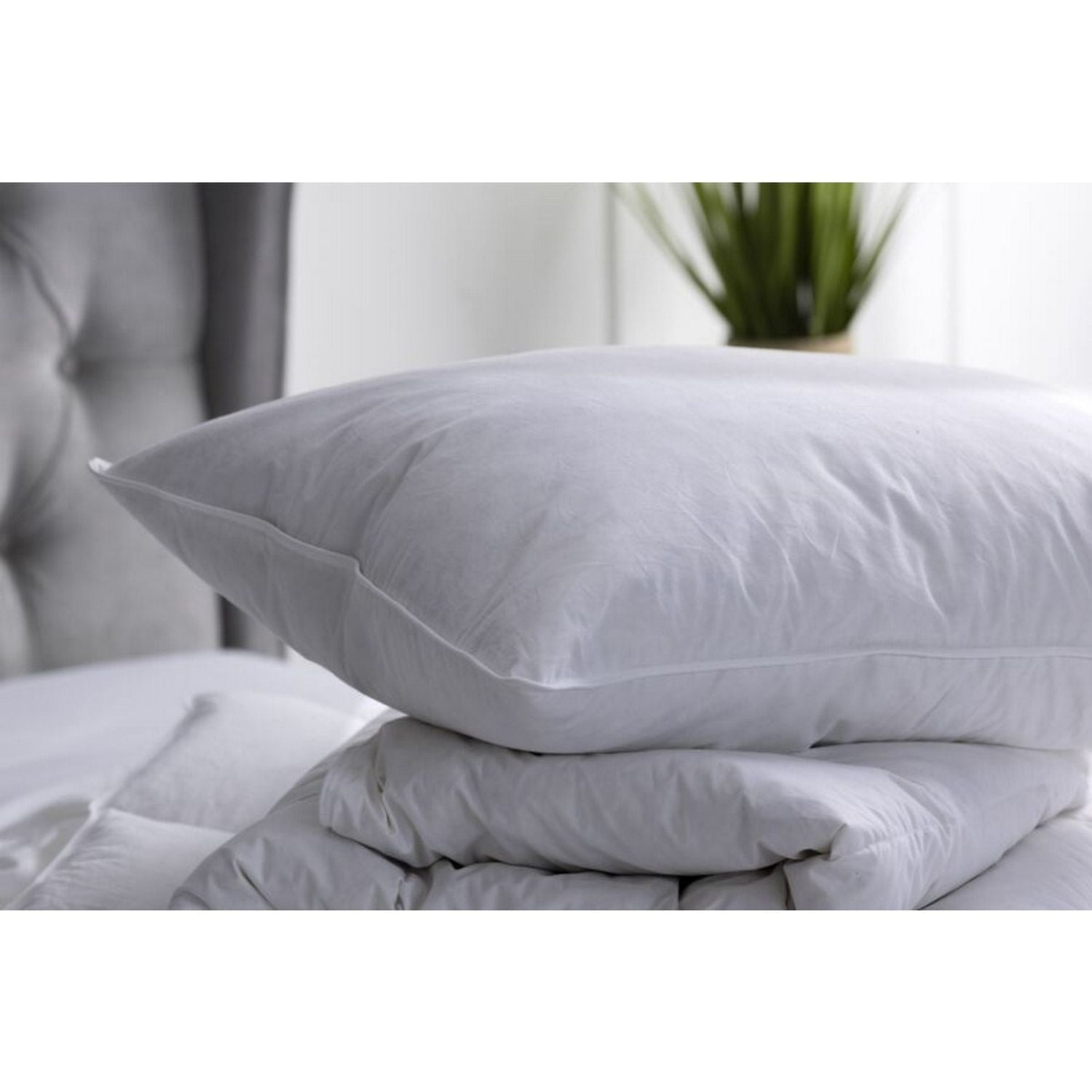 Click here for Belledorm Duck Feather Hotel Suite Pillow prices