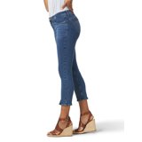 Lee Riders Women's Shape Illusions Seam Front Capri - Walmart.com