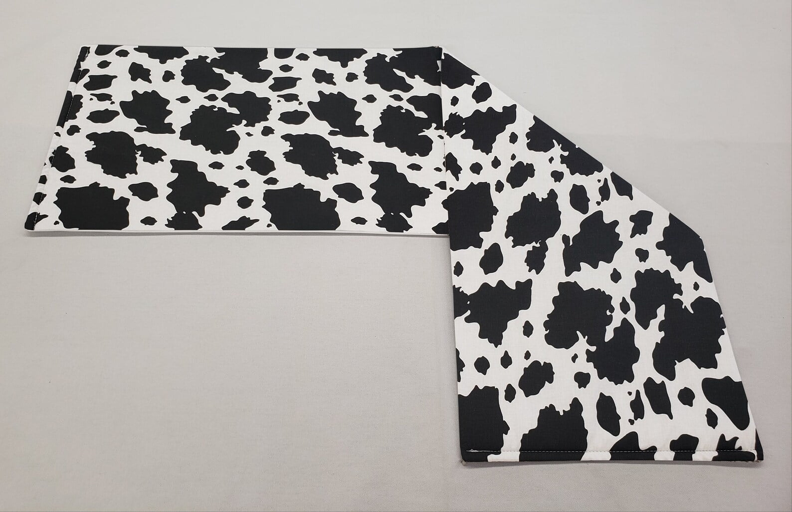 Black & White Cow Spots Hot Pad Runner (All Cow Spots) - Walmart.com
