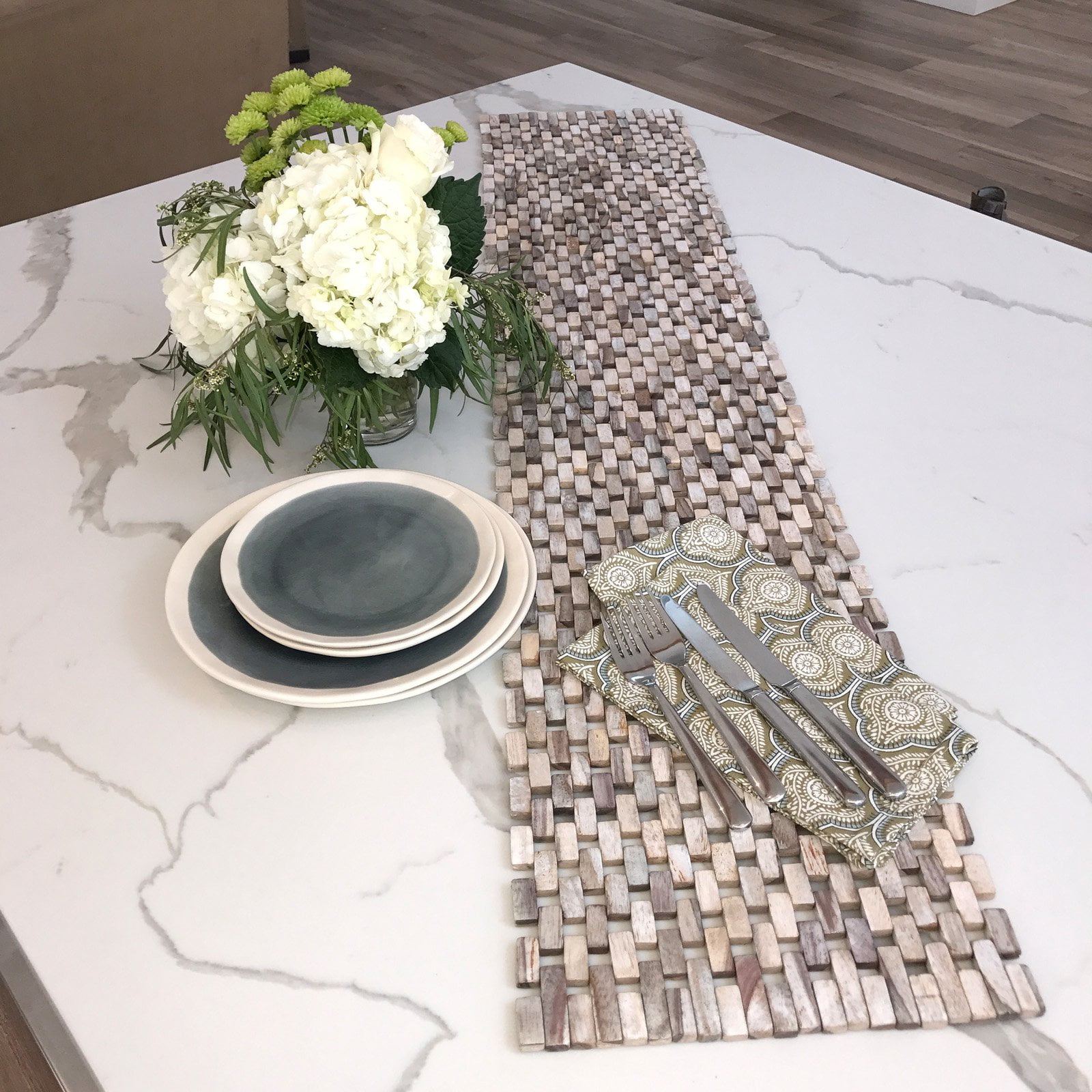 Hip-o Modern Living IPM001 Rosewood Table Runner - Walmart.com