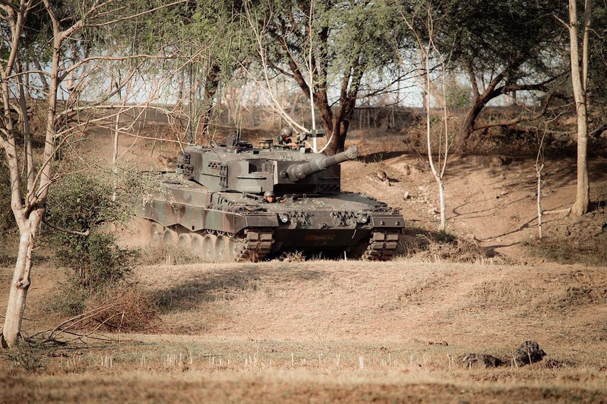 24x36 gallery poster, An Indonesian Army Leopard Tank tank 2A4 of the ...