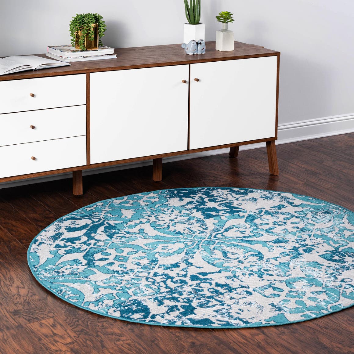 Rugs.Com Lucerne Collection Round Rug ‚Äì 5 Ft Round Blue Low-Pile Rug ...