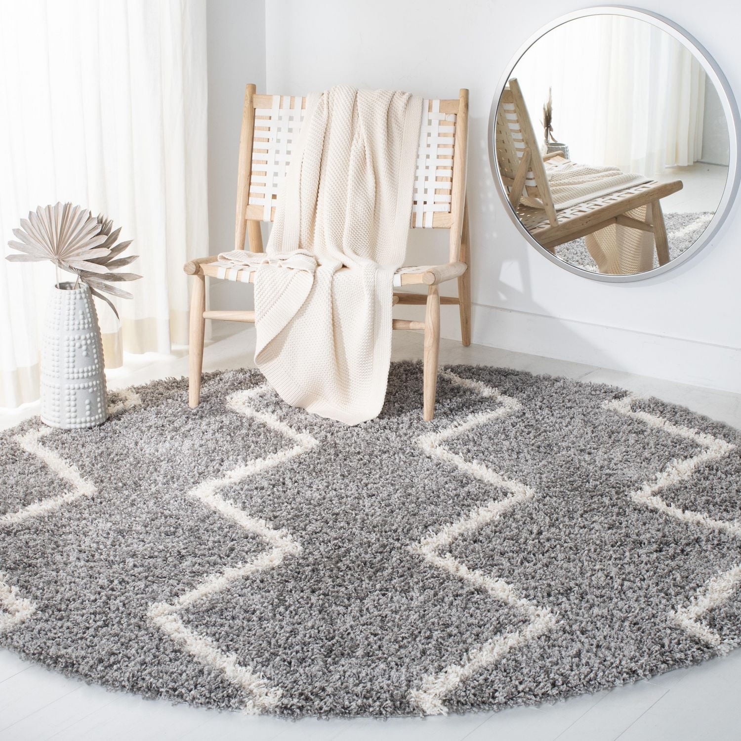 Click here for Safavieh Venus Carleen Chevron Shag Area Rug 6 Ft.... prices