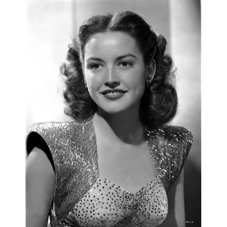 Mary Ware Portrait wearing Dotted Blouse with Slight Sleeves Photo ...