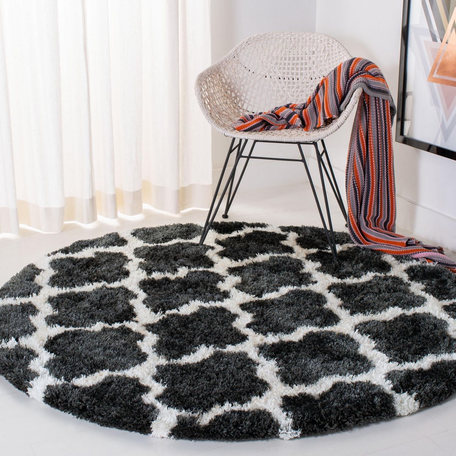 Click here for Safavieh Barcelona Anabelle Geometric Shag Area Ru... prices