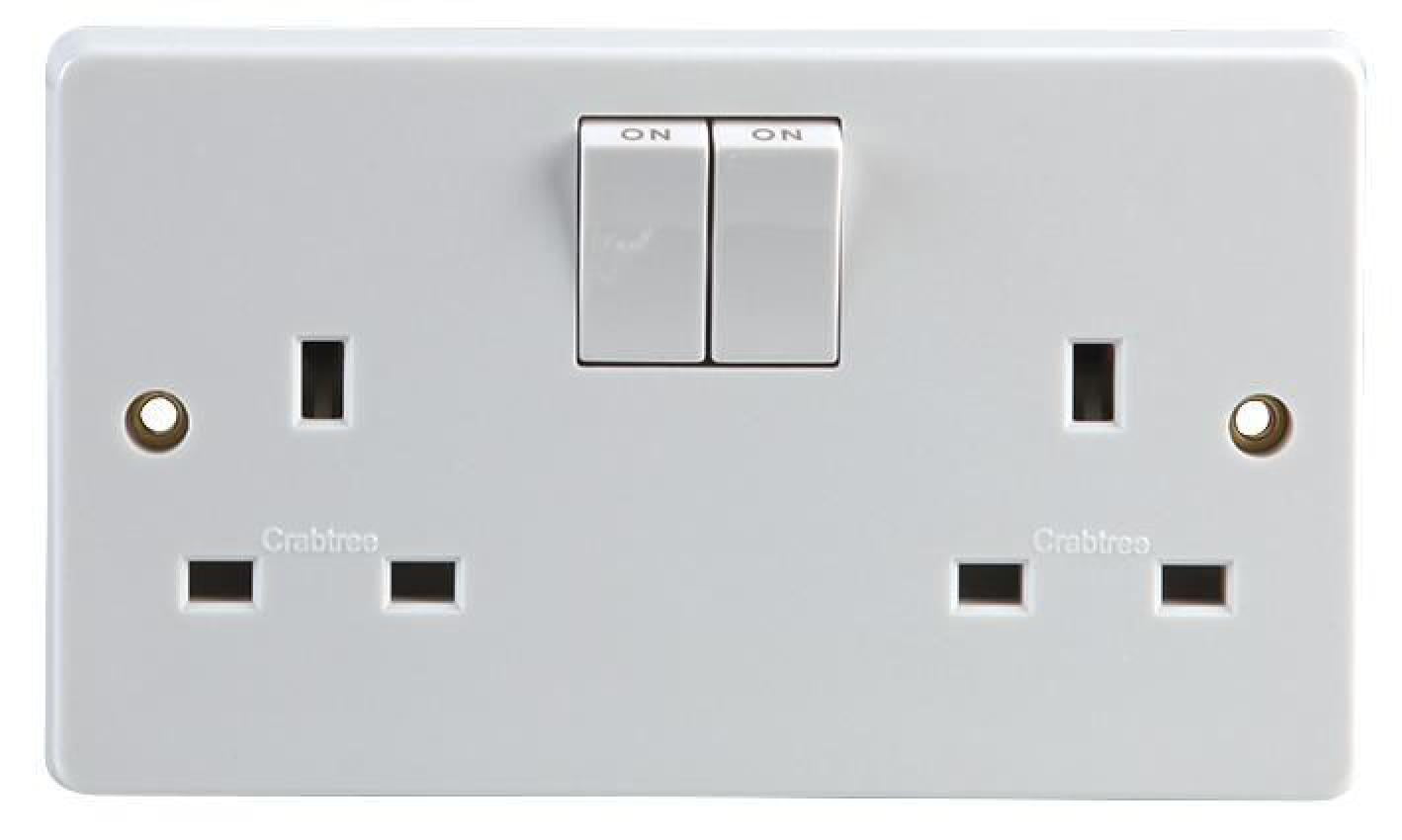 CRABTREE - 13A 2 Gang Single Pole Switched Socket with Twin Earth ...