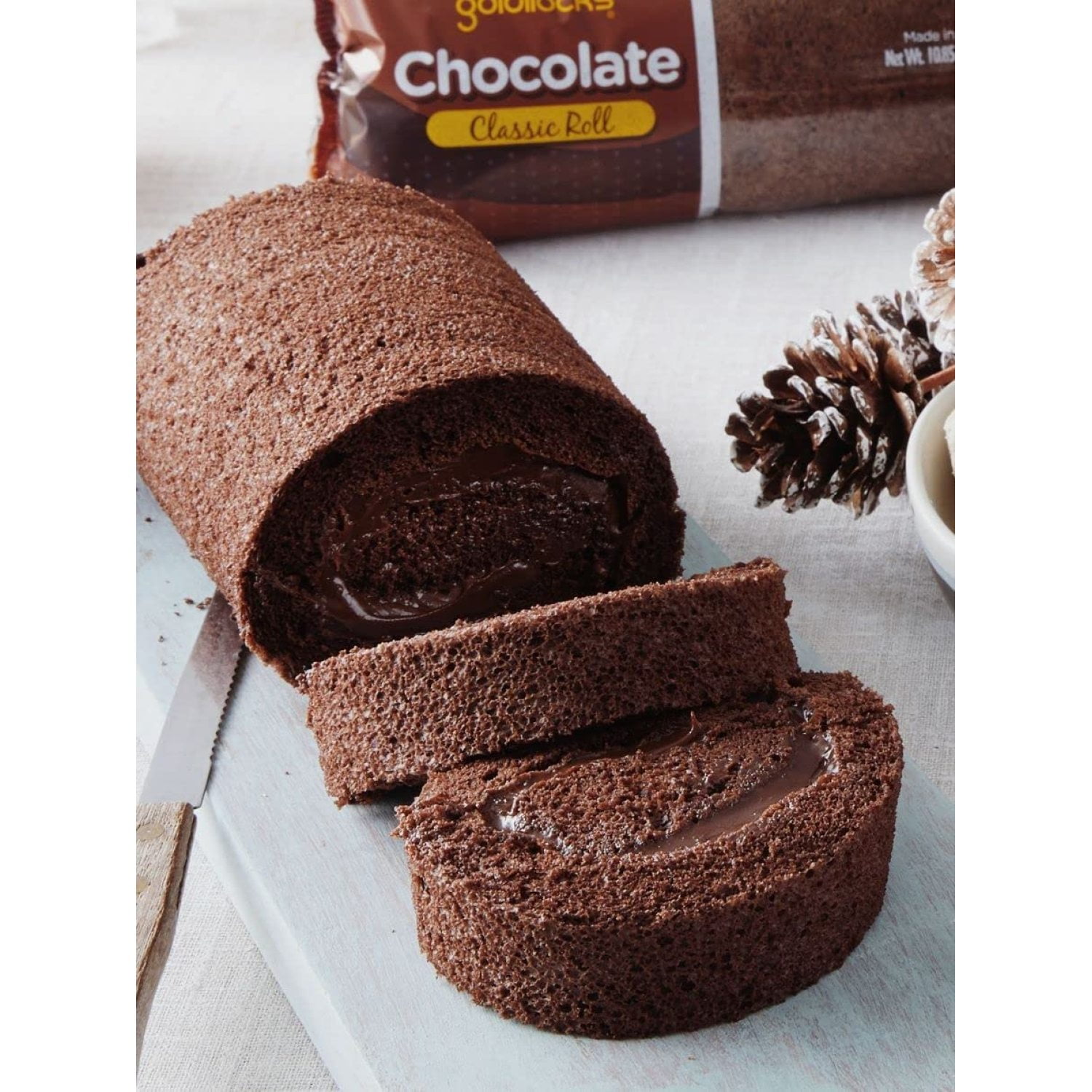 Goldilocks Classic Roll 10.85oz (300g) Pack of 1 (CHOCOLATE) - Walmart.ca