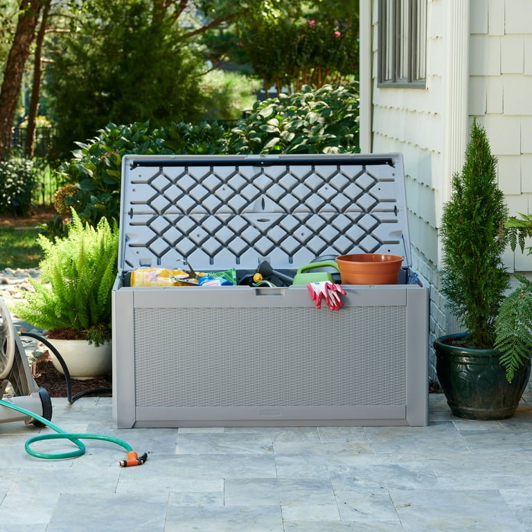 Rubbermaid Outdoor Storage Deck Box