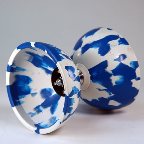 Zeekio Triple Threat Diabolo - Blue and White - Triple Bearing Diabolo ...