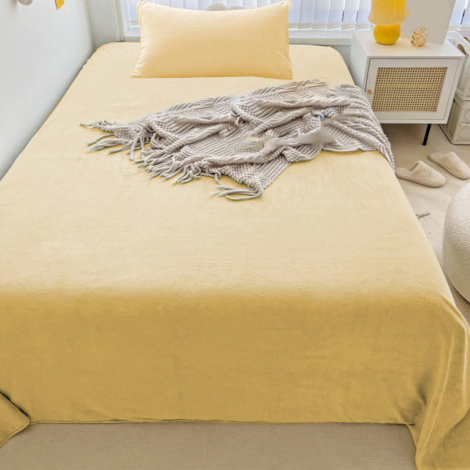 Click here for Qonix Elegant Velvet Flannel Sheet Set - Cozy  Sof... prices