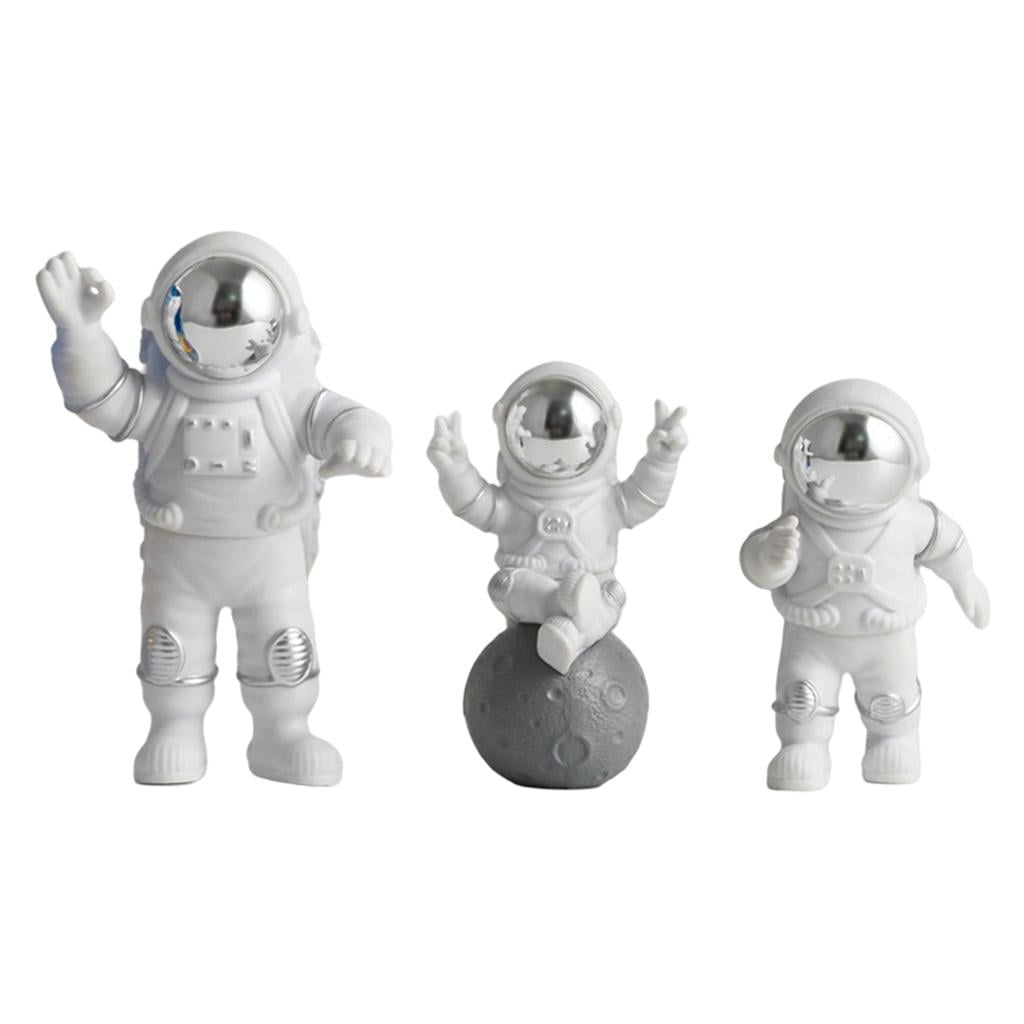 Click here for Growth Tank 3pcs Astronaut Action Figure Statue Or... prices