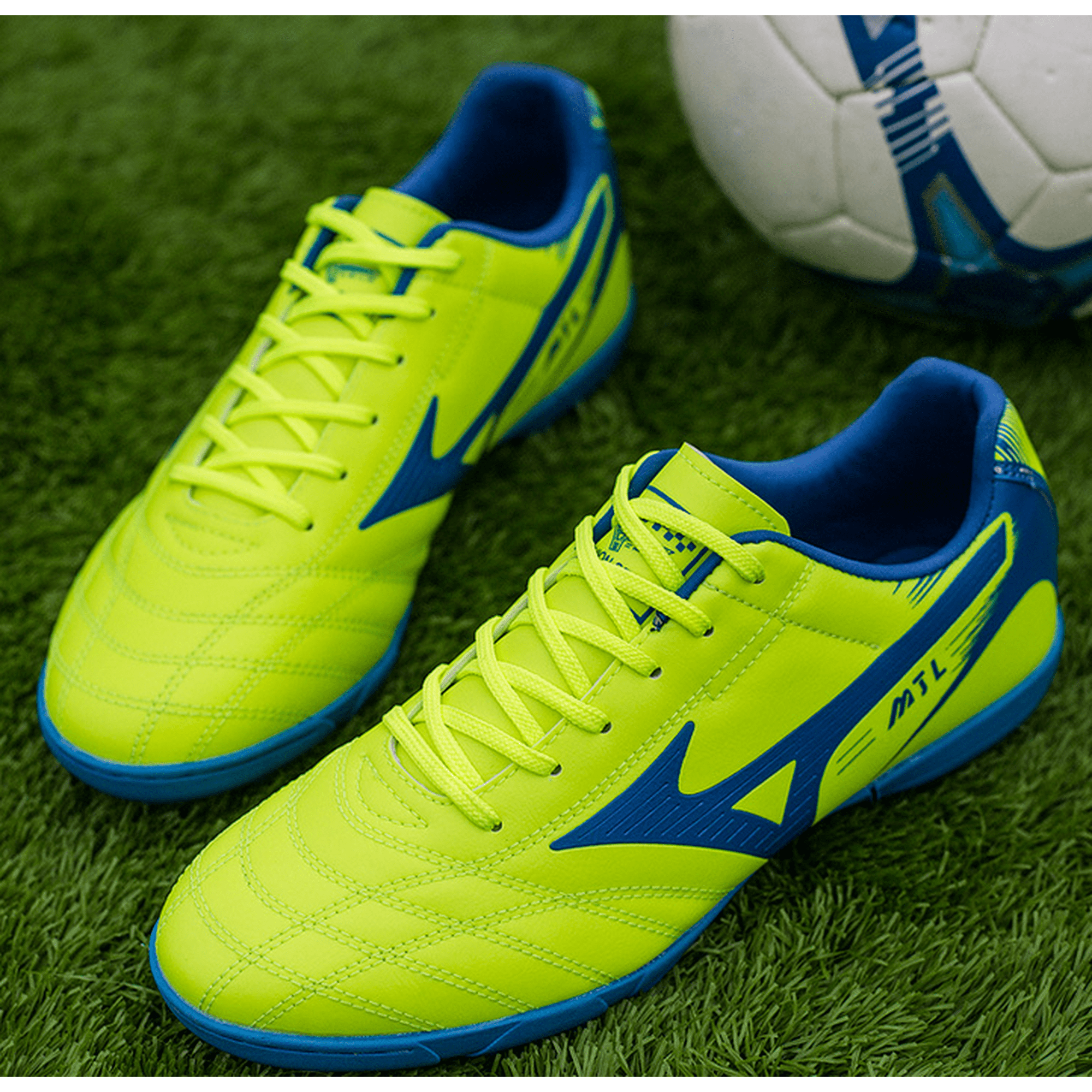 Click here for Onemix Mens Soccer Shoes Womens Low-Top Broken Nai... prices