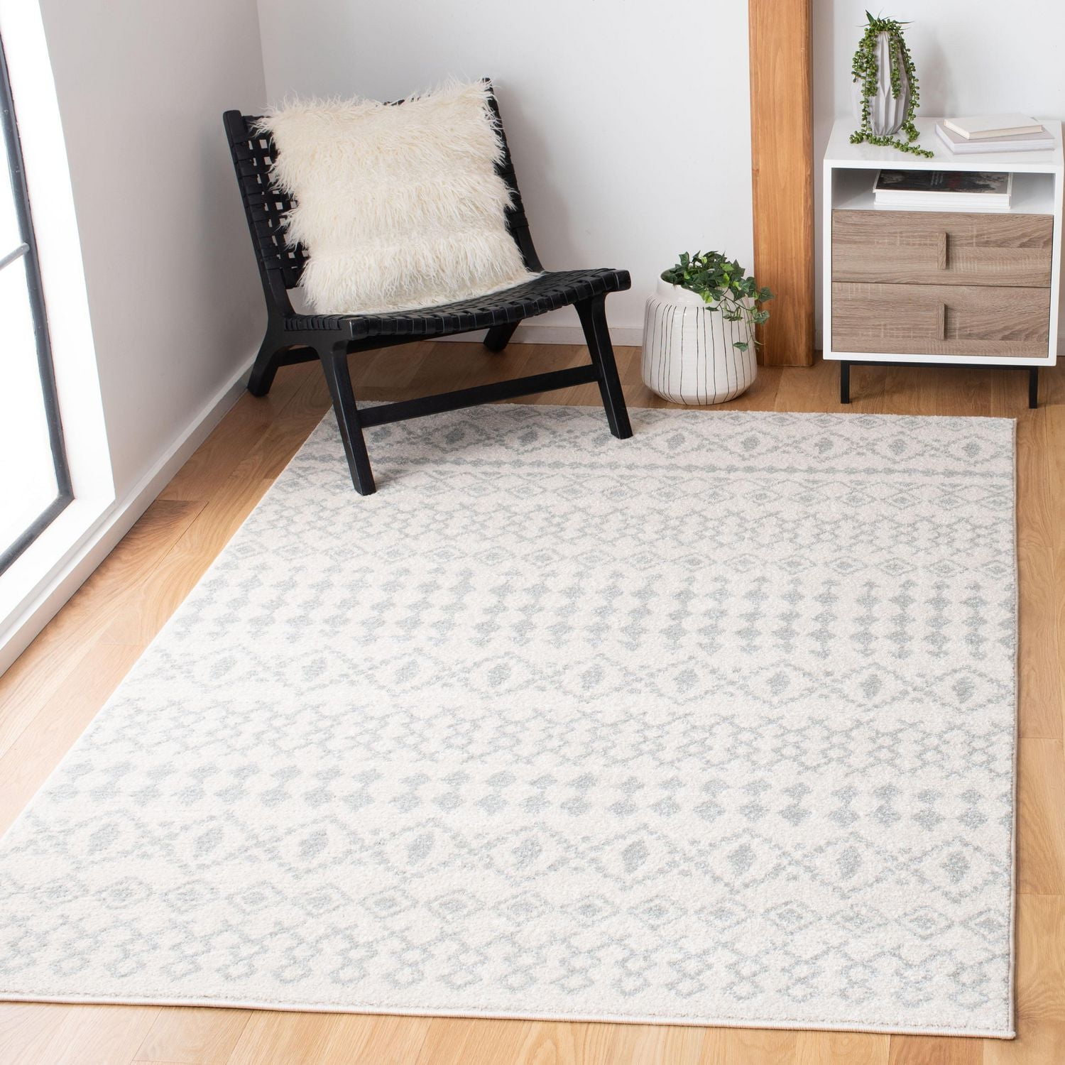 Click here for Safavieh Tulum Herbert Distressed Southwestern Are... prices