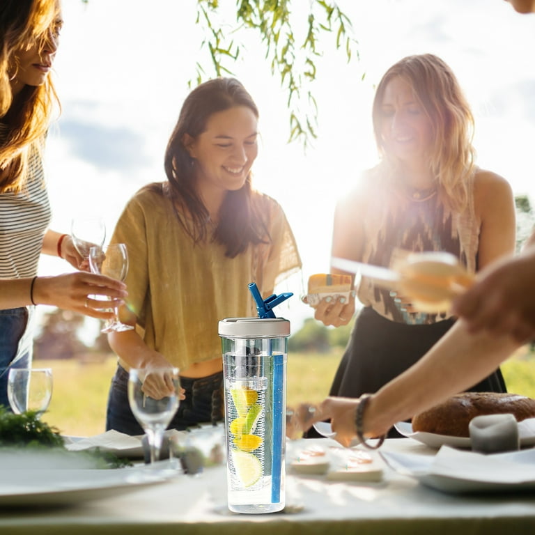Water With Fruit Infuser Cup