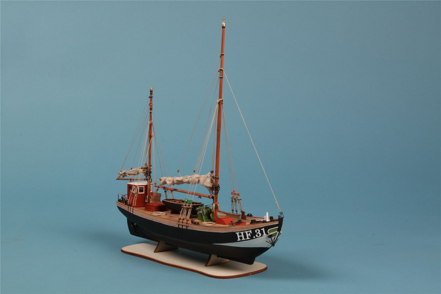 Dusek Maria HF31 German Fishing Ewer Wood Model Ship Kit D016 Scale 1: ...