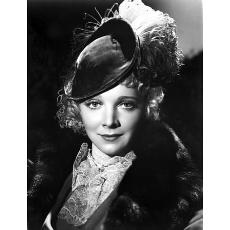 Virginia Bruce smiling in Black and White Portrait Photo Print (8 x 10 ...