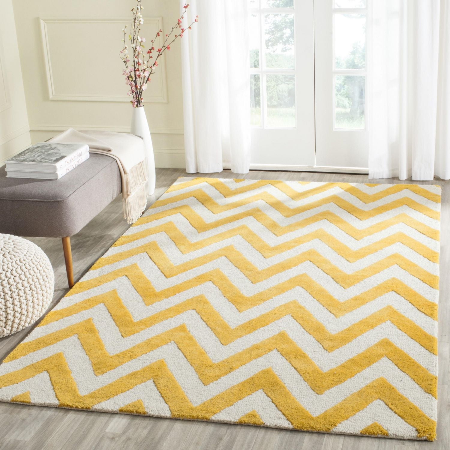 Click here for Safavieh Cambridge Kaitlyn Zig Zag Stripes Area Ru... prices